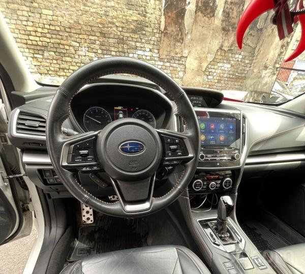 White Subaru XV 2022 in Riga, with an engine capacity of 2.00 L and mileage of 35 thousand km for 23900 €, photo 5 on AUTOMOTO.COM.LV