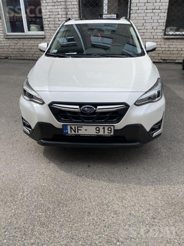 White Subaru XV 2022 in Riga, with an engine capacity of 2.00 L and mileage of 35 thousand km for 23900 €, photo 10 on AUTOMOTO.COM.LV