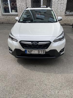 White Subaru XV 2022 in Riga, with an engine capacity of 2.00 L and mileage of 35 thousand km for 23900 €, photo 11 on AUTOMOTO.COM.LV
