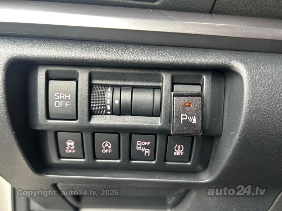 White Subaru XV 2018 in Tallinn, with an engine capacity of 1.60 L and mileage of 94 thousand km for 16900 €, photo 14 on AUTOMOTO.COM.LV