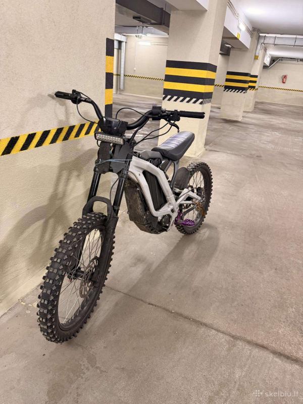 Melns Sur-Ron Light bee X 2021 Viļņa, ar dzinēja tilpumu 0.00 L un nobraukumu 5 tūkst. km par 2200 €, foto 2 vietnē AUTOMOTO.COM.LV