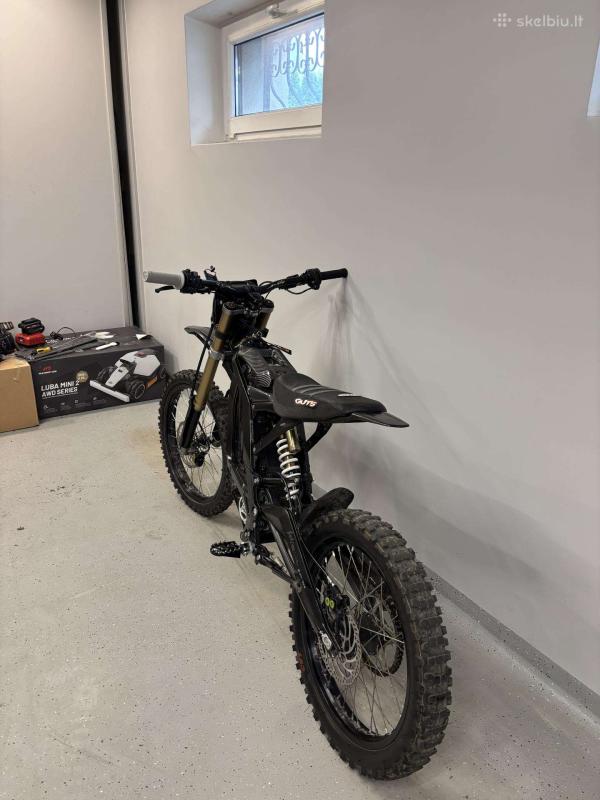 Melns Sur-Ron Light bee X 2025 Viļņa, ar dzinēja tilpumu 0.00 L un nobraukumu 2 tūkst. km par 3998 €, foto 6 vietnē AUTOMOTO.COM.LV