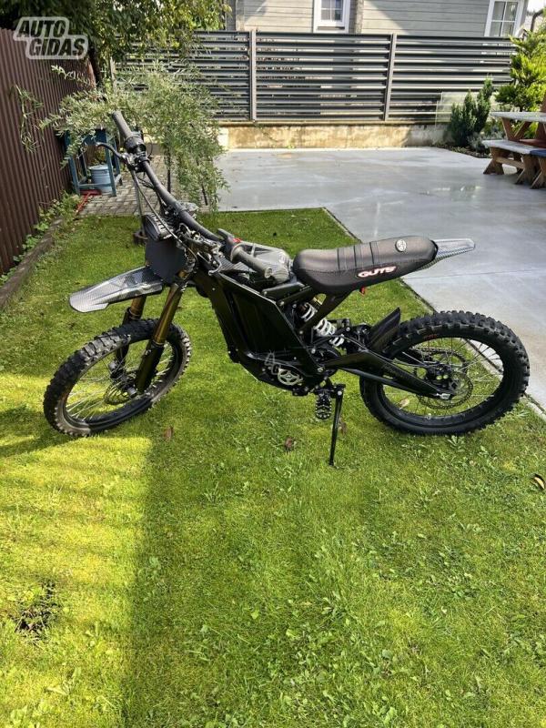 Melns Sur-Ron Light bee X 2025 Viļņa, ar dzinēja tilpumu 0.00 L un nobraukumu 4 tūkst. km par 3190 €, foto 3 vietnē AUTOMOTO.COM.LV
