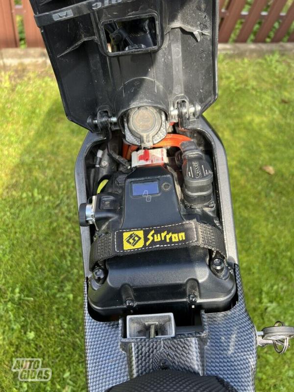 Melns Sur-Ron Light bee X 2025 Viļņa, ar dzinēja tilpumu 0.00 L un nobraukumu 4 tūkst. km par 3190 €, foto 11 vietnē AUTOMOTO.COM.LV