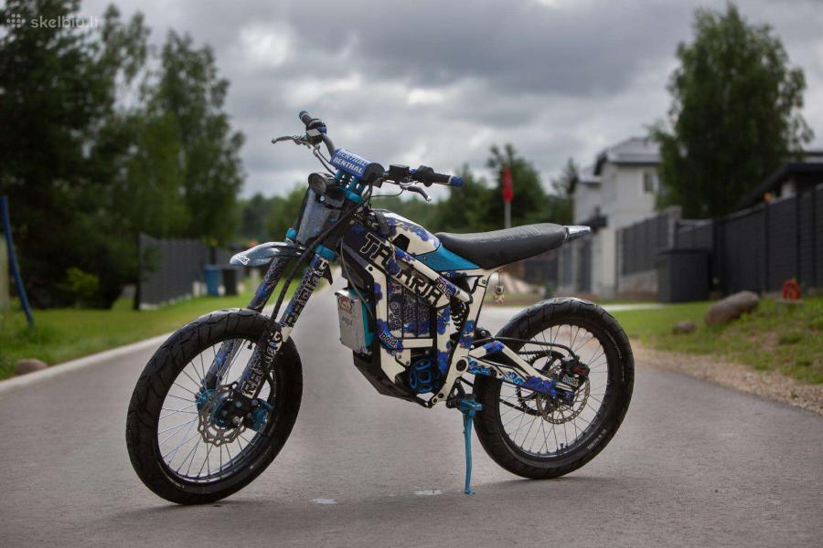 Melns Sur-Ron Light bee X 2026 Viļņa, ar dzinēja tilpumu 0.00 L un nobraukumu 0 tūkst. km par 3200 €, foto 1 vietnē AUTOMOTO.COM.LV