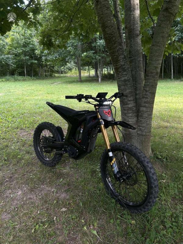 Melns Sur-Ron Ultra bee 2026 Viļņa, ar dzinēja tilpumu 0.00 L un nobraukumu 0 tūkst. km par 4950 €, foto 1 vietnē AUTOMOTO.COM.LV
