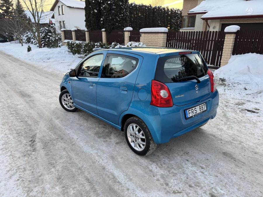 Blue Suzuki Alto 2011 in Vilnius, with an engine capacity of 1.00 L and mileage of 90 thousand km for 2850 €, photo 7 on AUTOMOTO.COM.LV