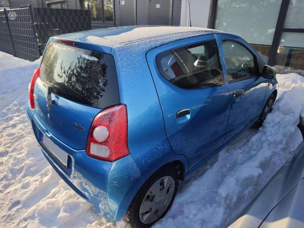 Zils Suzuki Alto 2010 Viļņa, ar dzinēja tilpumu 1.00 L un nobraukumu 170 tūkst. km par 1750 €, foto 4 vietnē AUTOMOTO.COM.LV