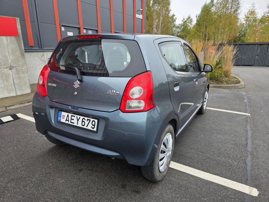 Pelēks Suzuki Alto 2010 Viļņa, ar dzinēja tilpumu 1.00 L un nobraukumu 298 tūkst. km par 1450 €, foto 6 vietnē AUTOMOTO.COM.LV