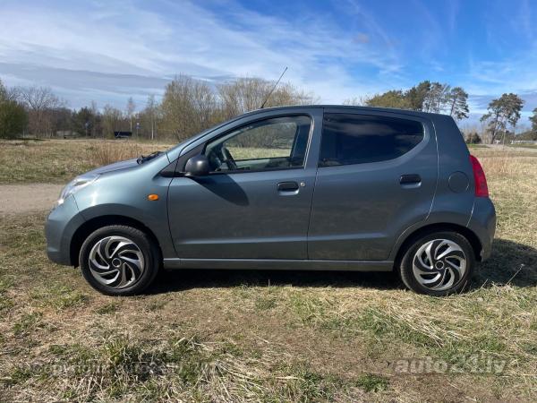 Pelēks Suzuki Alto 2011 Tallina, ar dzinēja tilpumu 1.00 L un nobraukumu 65 tūkst. km par 3490 €, foto 4 vietnē AUTOMOTO.COM.LV