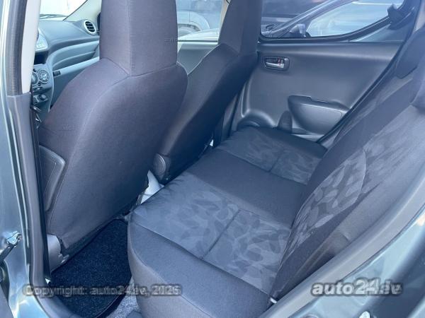 Pelēks Suzuki Alto 2011 Tallina, ar dzinēja tilpumu 1.00 L un nobraukumu 65 tūkst. km par 3490 €, foto 10 vietnē AUTOMOTO.COM.LV