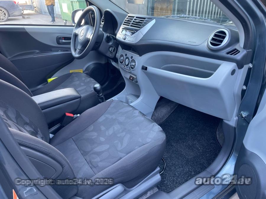Grey Suzuki Alto 2011 in Tallinn, with an engine capacity of 1.00 L and mileage of 65 thousand km for 3490 €, photo 13 on AUTOMOTO.COM.LV