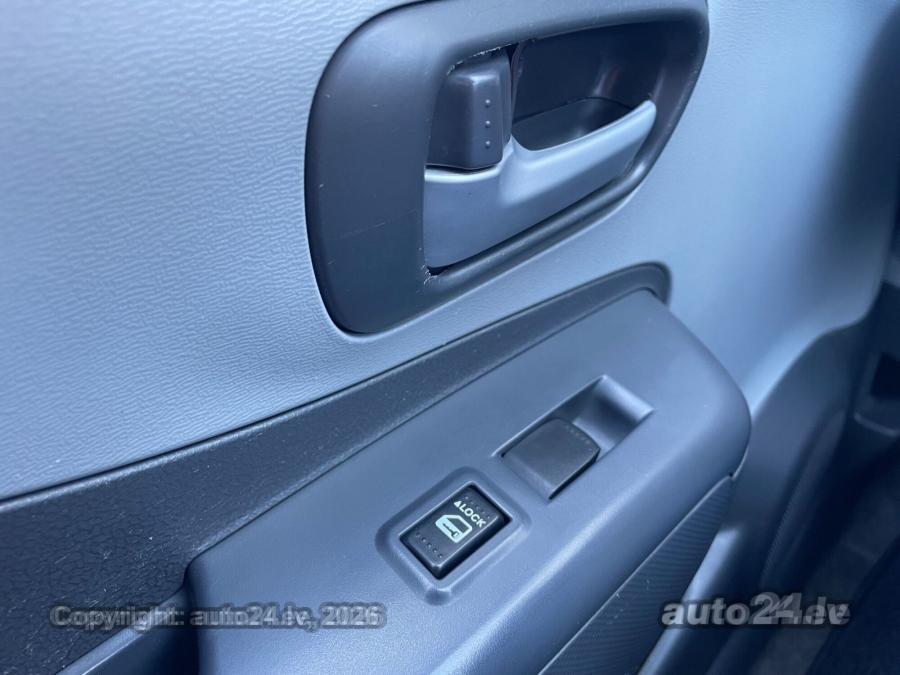 Grey Suzuki Alto 2011 in Tallinn, with an engine capacity of 1.00 L and mileage of 65 thousand km for 3490 €, photo 17 on AUTOMOTO.COM.LV