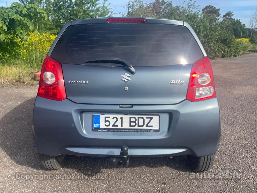 Grey Suzuki Alto 2011 in Tallinn, with an engine capacity of 1.00 L and mileage of 65 thousand km for 3290 €, photo 6 on AUTOMOTO.COM.LV