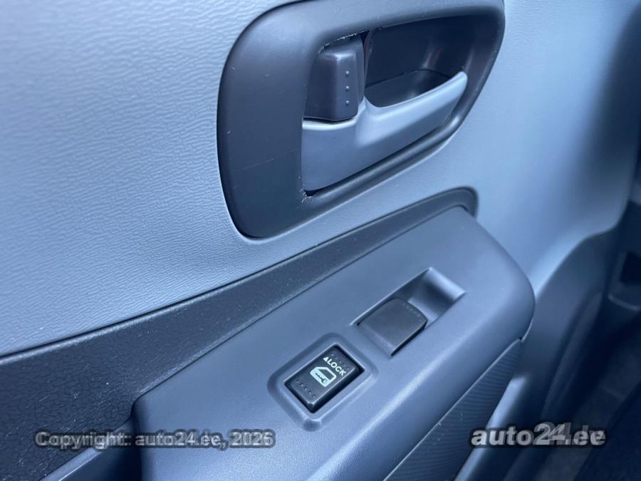 Grey Suzuki Alto 2011 in Tallinn, with an engine capacity of 1.00 L and mileage of 65 thousand km for 3290 €, photo 17 on AUTOMOTO.COM.LV