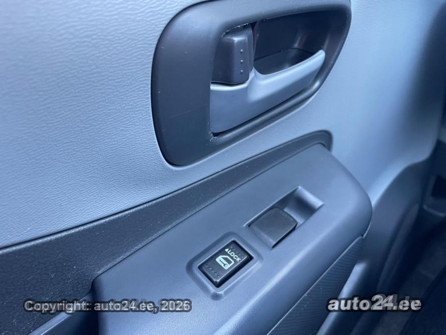 Grey Suzuki Alto 2011 in Tallinn, with an engine capacity of 1.00 L and mileage of 65 thousand km for 3490 €, photo 16 on AUTOMOTO.COM.LV