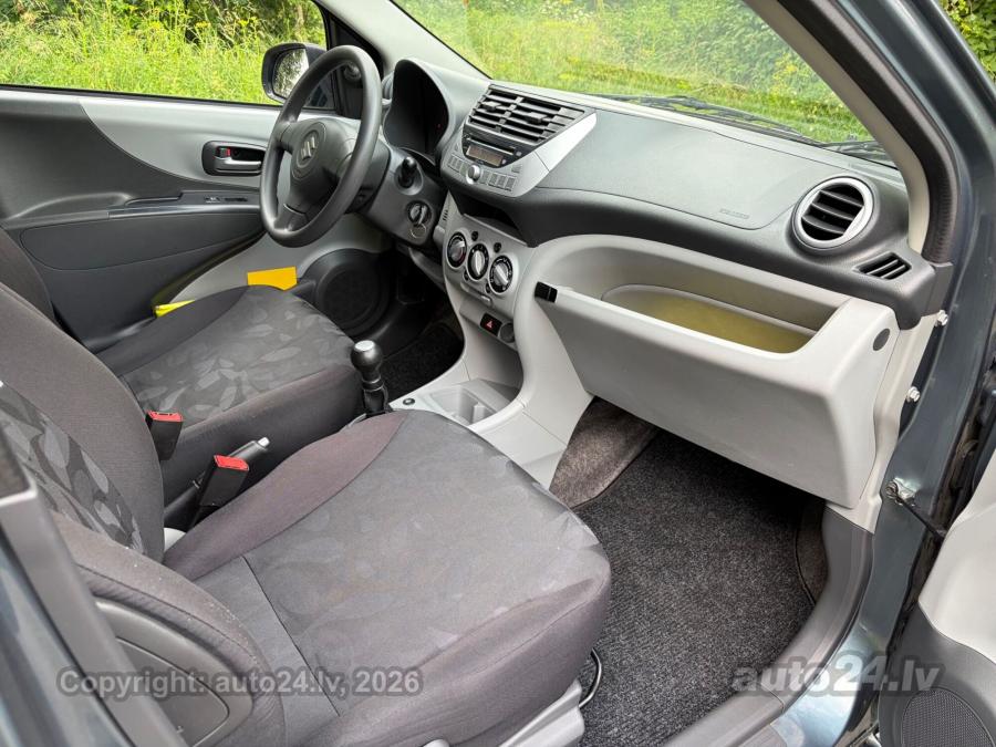 Pelēks Suzuki Alto 2011 Tallina, ar dzinēja tilpumu 1.00 L un nobraukumu 65 tūkst. km par 3490 €, foto 13 vietnē AUTOMOTO.COM.LV