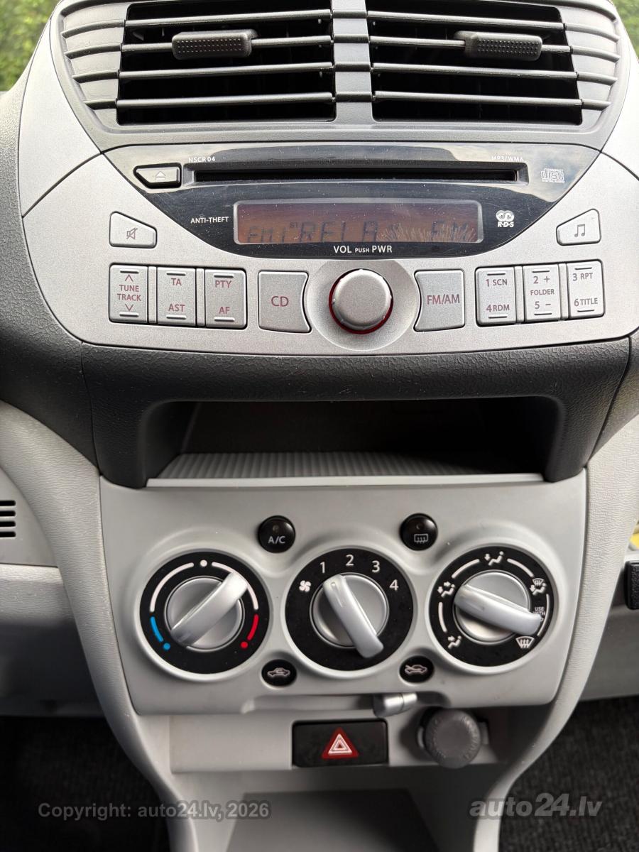 Pelēks Suzuki Alto 2011 Tallina, ar dzinēja tilpumu 1.00 L un nobraukumu 65 tūkst. km par 3490 €, foto 14 vietnē AUTOMOTO.COM.LV