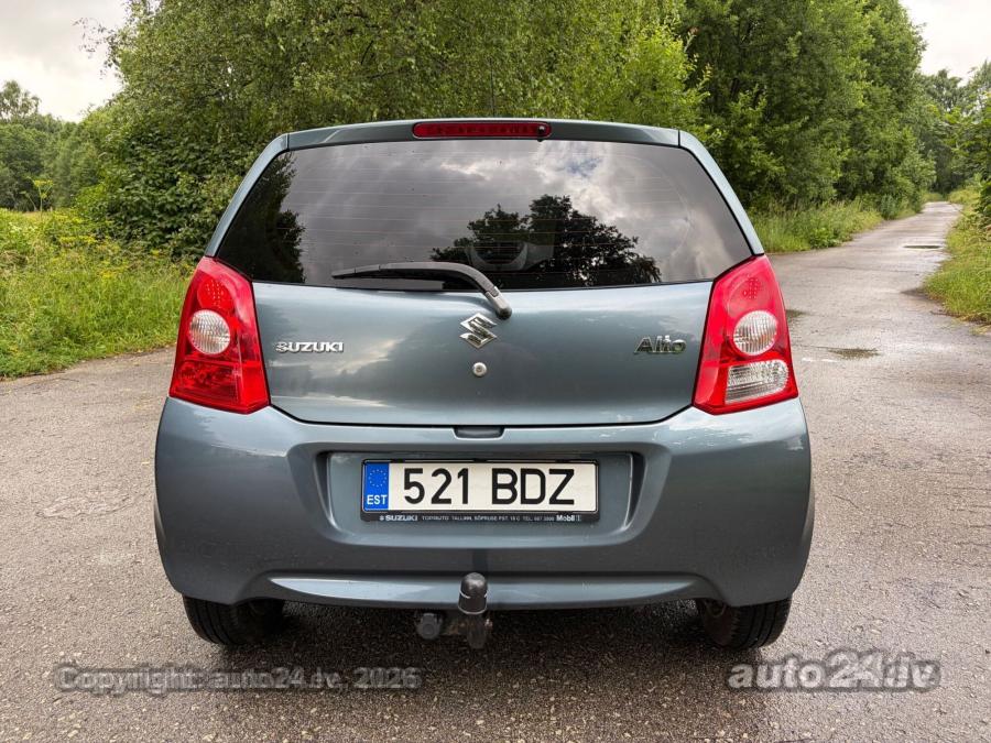 Pelēks Suzuki Alto 2011 Tallina, ar dzinēja tilpumu 1.00 L un nobraukumu 65 tūkst. km par 3490 €, foto 6 vietnē AUTOMOTO.COM.LV