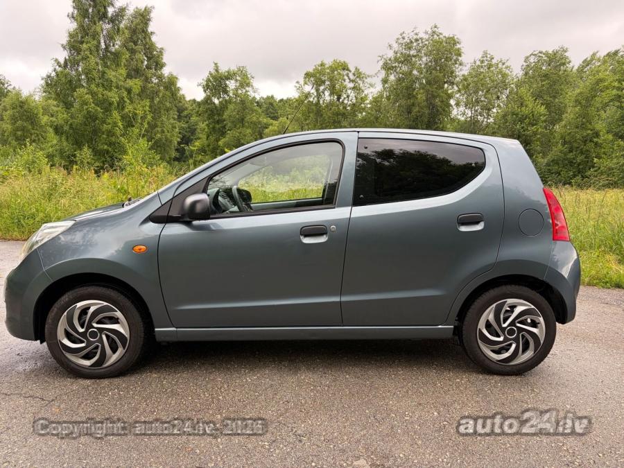 Pelēks Suzuki Alto 2011 Tallina, ar dzinēja tilpumu 1.00 L un nobraukumu 65 tūkst. km par 3490 €, foto 8 vietnē AUTOMOTO.COM.LV