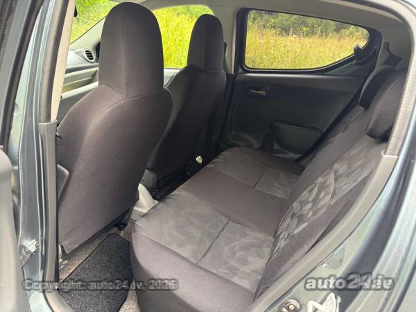 Pelēks Suzuki Alto 2011 Tallina, ar dzinēja tilpumu 1.00 L un nobraukumu 65 tūkst. km par 3490 €, foto 10 vietnē AUTOMOTO.COM.LV