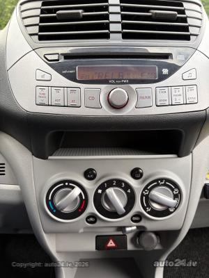 Pelēks Suzuki Alto 2011 Tallina, ar dzinēja tilpumu 1.00 L un nobraukumu 65 tūkst. km par 3490 €, foto 14 vietnē AUTOMOTO.COM.LV