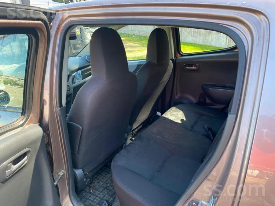 Suzuki Alto 2009 Krāslava, ar dzinēja tilpumu 1.00 L un nobraukumu 207 tūkst. km par 2500 €, foto 12 vietnē AUTOMOTO.COM.LV