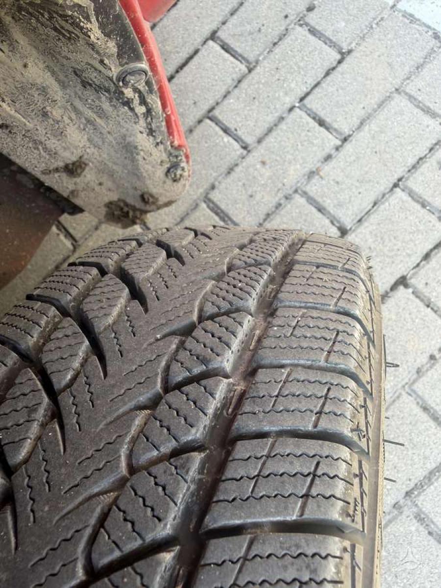 Sarkans Suzuki Alto 2009 Kauņa, ar dzinēja tilpumu 1.00 L un nobraukumu 180 tūkst. km par 450 €, foto 14 vietnē AUTOMOTO.COM.LV