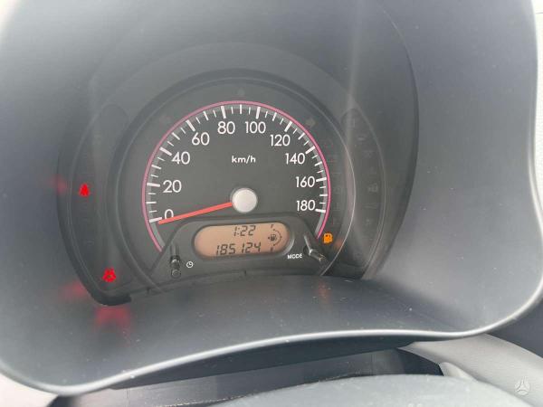 Red Suzuki Alto 2011 in Jurbarkas, with an engine capacity of 1.00 L and mileage of 185 thousand km for 1850 €, photo 11 on AUTOMOTO.COM.LV