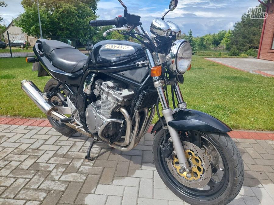 Black Suzuki Bandit 1998 in Klaipeda, with an engine capacity of 0.60 L and mileage of 765 thousand km for 1350 €, photo 1 on AUTOMOTO.COM.LV