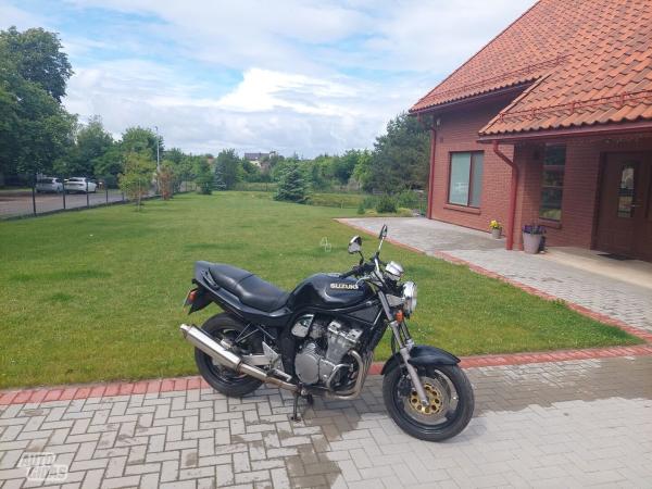 Black Suzuki Bandit 1998 in Klaipeda, with an engine capacity of 0.60 L and mileage of 765 thousand km for 1350 €, photo 4 on AUTOMOTO.COM.LV
