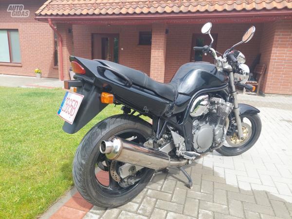 Black Suzuki Bandit 1998 in Klaipeda, with an engine capacity of 0.60 L and mileage of 765 thousand km for 1350 €, photo 5 on AUTOMOTO.COM.LV