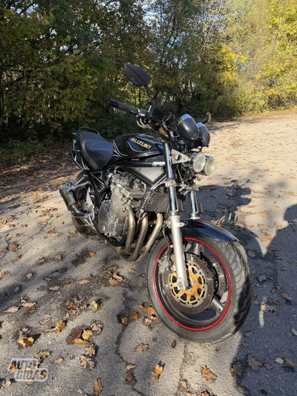 Melns Suzuki Bandit 2000 Kauņa, ar dzinēja tilpumu 0.60 L un nobraukumu 48 tūkst. km par 2050 €, foto 3 vietnē AUTOMOTO.COM.LV