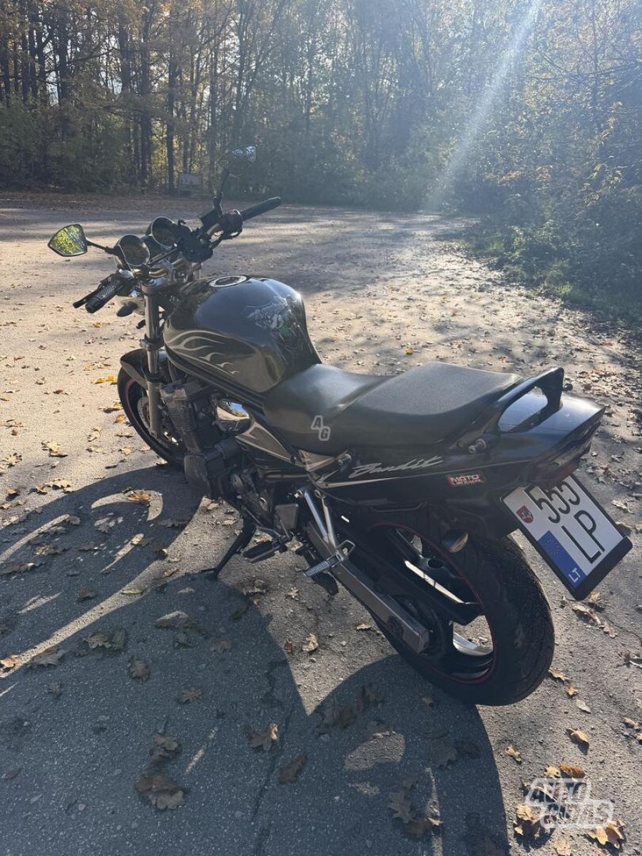 Black Suzuki Bandit 2000 in Kaunas, with an engine capacity of 0.60 L and mileage of 48 thousand km for 2050 €, photo 6 on AUTOMOTO.COM.LV