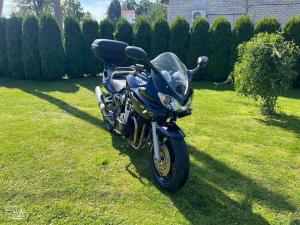 Zils Suzuki Bandit 2003 Prienai, ar dzinēja tilpumu 1.20 L un nobraukumu 44 tūkst. km par 1500 €, foto 1 vietnē AUTOMOTO.COM.LV