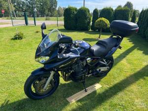 Zils Suzuki Bandit 2003 Prienai, ar dzinēja tilpumu 1.20 L un nobraukumu 44 tūkst. km par 1500 €, foto 3 vietnē AUTOMOTO.COM.LV