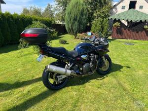 Zils Suzuki Bandit 2003 Prienai, ar dzinēja tilpumu 1.20 L un nobraukumu 44 tūkst. km par 1500 €, foto 4 vietnē AUTOMOTO.COM.LV