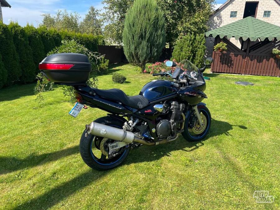 Zils Suzuki Bandit 2003 Prienai, ar dzinēja tilpumu 1.20 L un nobraukumu 44 tūkst. km par 1500 €, foto 4 vietnē AUTOMOTO.COM.LV
