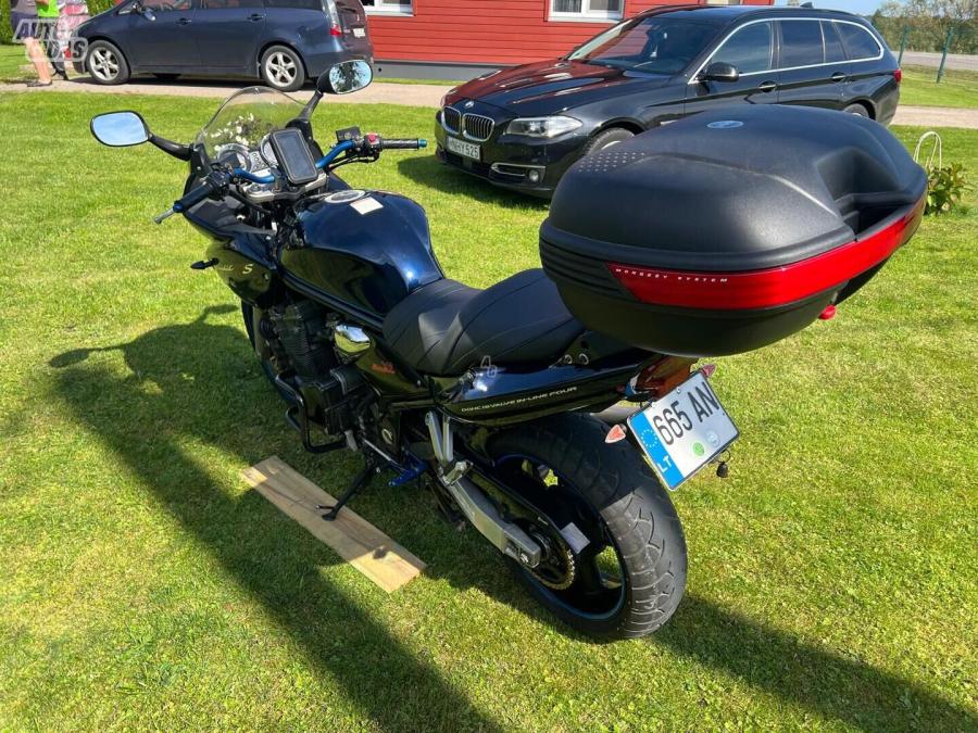 Zils Suzuki Bandit 2003 Prienai, ar dzinēja tilpumu 1.20 L un nobraukumu 44 tūkst. km par 1500 €, foto 5 vietnē AUTOMOTO.COM.LV