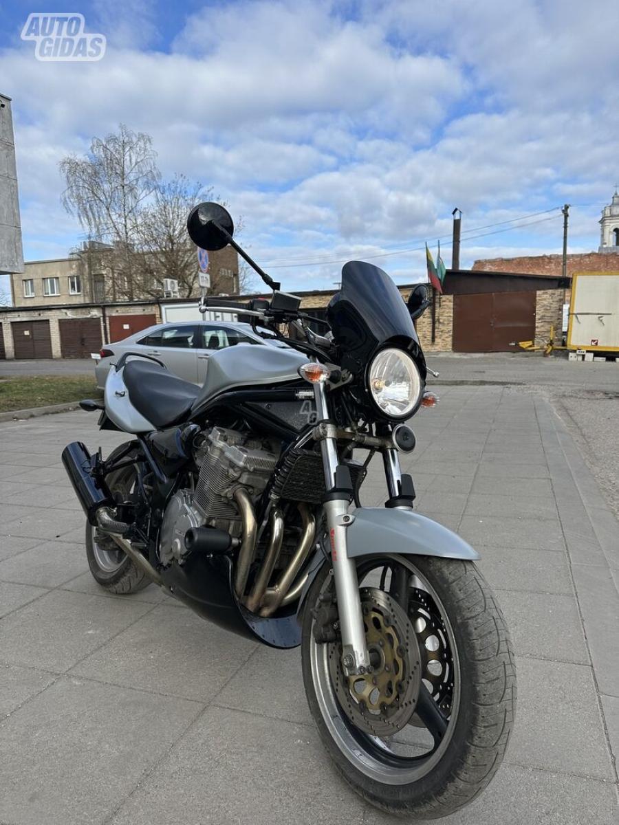 Pelēks Suzuki Bandit 2002 Kauņa, ar dzinēja tilpumu 0.60 L un nobraukumu 43 tūkst. km par 2000 €, foto 5 vietnē AUTOMOTO.COM.LV