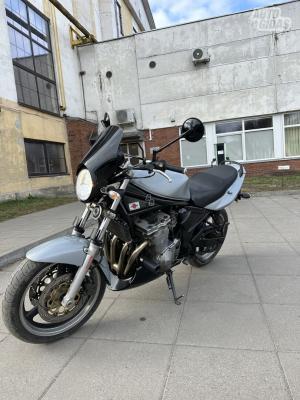 Pelēks Suzuki Bandit 2002 Kauņa, ar dzinēja tilpumu 0.60 L un nobraukumu 43 tūkst. km par 2000 €, foto 6 vietnē AUTOMOTO.COM.LV