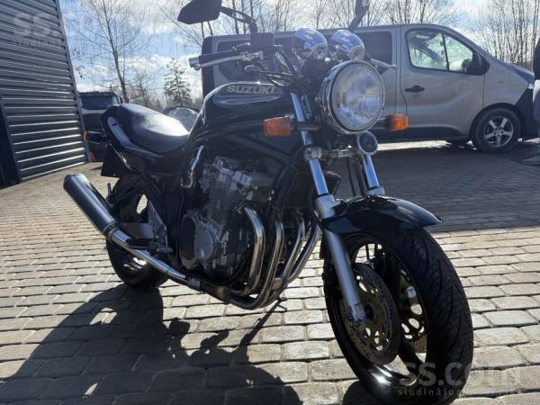 Suzuki Bandit 1999 in Cesis, with an engine capacity of 0.60 L and mileage of 0 thousand km for 1990 €, photo 1 on AUTOMOTO.COM.LV