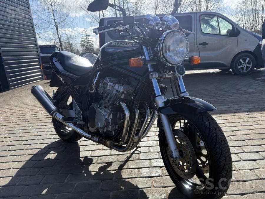 Suzuki Bandit 1999 in Cesis, with an engine capacity of 0.60 L and mileage of 0 thousand km for 1990 €, photo 1 on AUTOMOTO.COM.LV