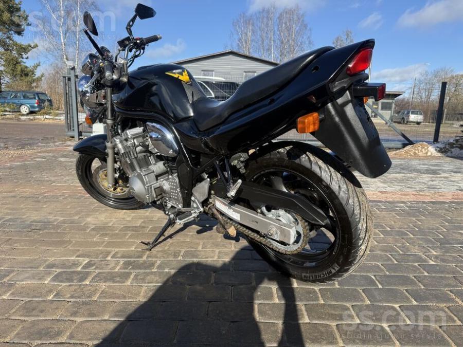 Suzuki Bandit 1999 in Cesis, with an engine capacity of 0.60 L and mileage of 0 thousand km for 1990 €, photo 4 on AUTOMOTO.COM.LV