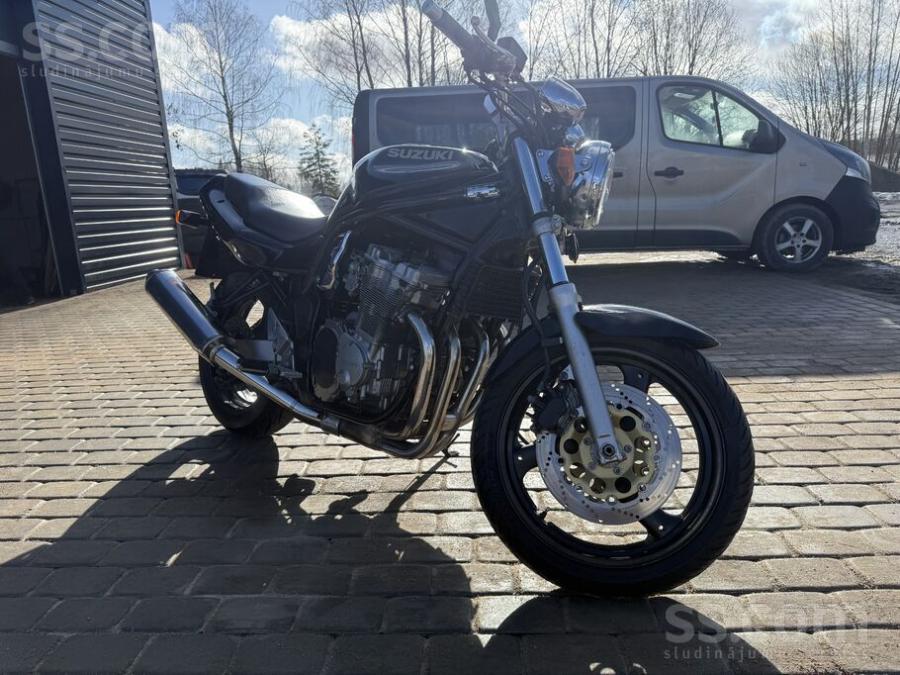 Suzuki Bandit 1999 in Cesis, with an engine capacity of 0.60 L and mileage of 0 thousand km for 1990 €, photo 7 on AUTOMOTO.COM.LV