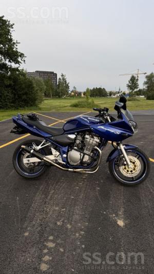 Сузуки Bandit 2001 в Рига, объемом двигателя 0.60 л и пробегом 0 тыс. км за 1950 €, фото  на AUTOMOTO.COM.LV