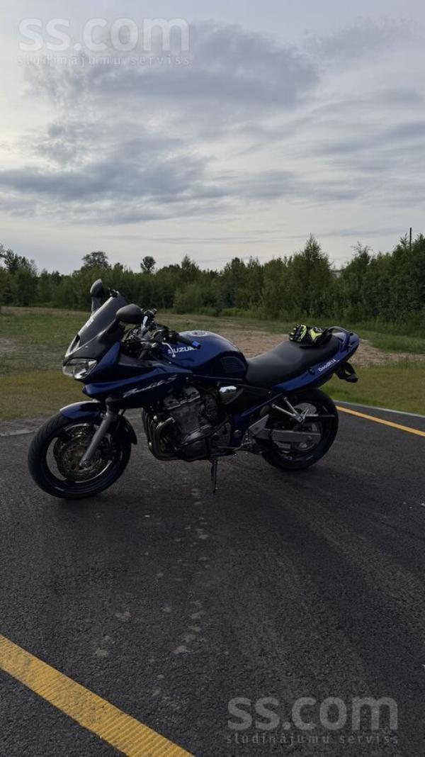 Сузуки Bandit 2001 в Рига, объемом двигателя 0.60 л и пробегом 0 тыс. км за 1950 €, фото 4 на AUTOMOTO.COM.LV