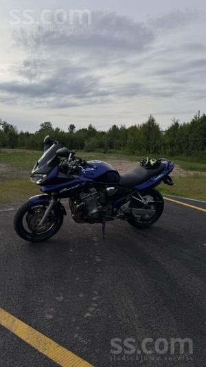 Suzuki Bandit 2001 Rīga, ar dzinēja tilpumu 0.60 L un nobraukumu 0 tūkst. km par 1950 €, foto 5 vietnē AUTOMOTO.COM.LV