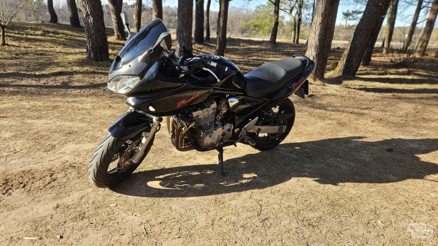 Suzuki Bandit 2003 Prienai, ar dzinēja tilpumu 0.00 L un nobraukumu 0 tūkst. km par 1550 €, foto 10 vietnē AUTOMOTO.COM.LV