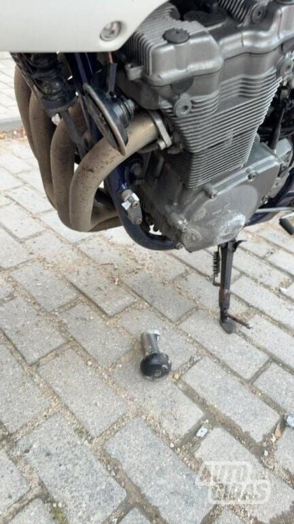 Suzuki Bandit 2003 Utena, ar dzinēja tilpumu 0.60 L un nobraukumu 0 tūkst. km par 750 €, foto 5 vietnē AUTOMOTO.COM.LV